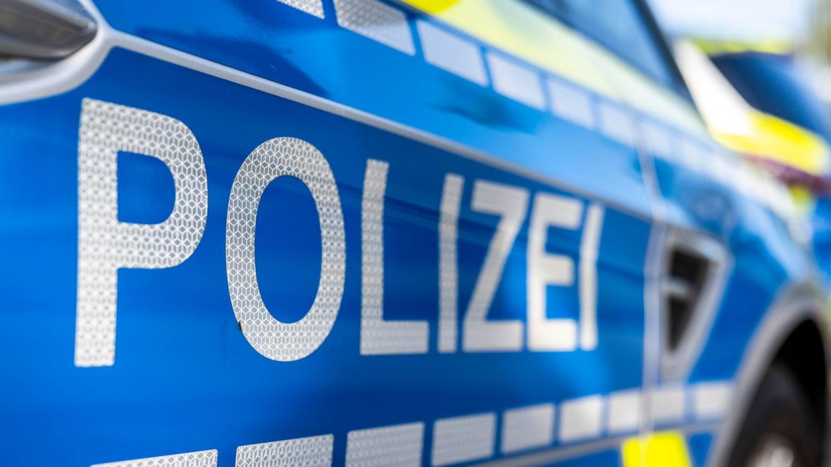 Totes Kleinkind in Auto: Obduktion soll Todesumstände klären