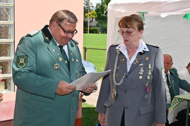 Schützenfest in Delmenhorst: Wera Misko neue Königin beim SV Tell